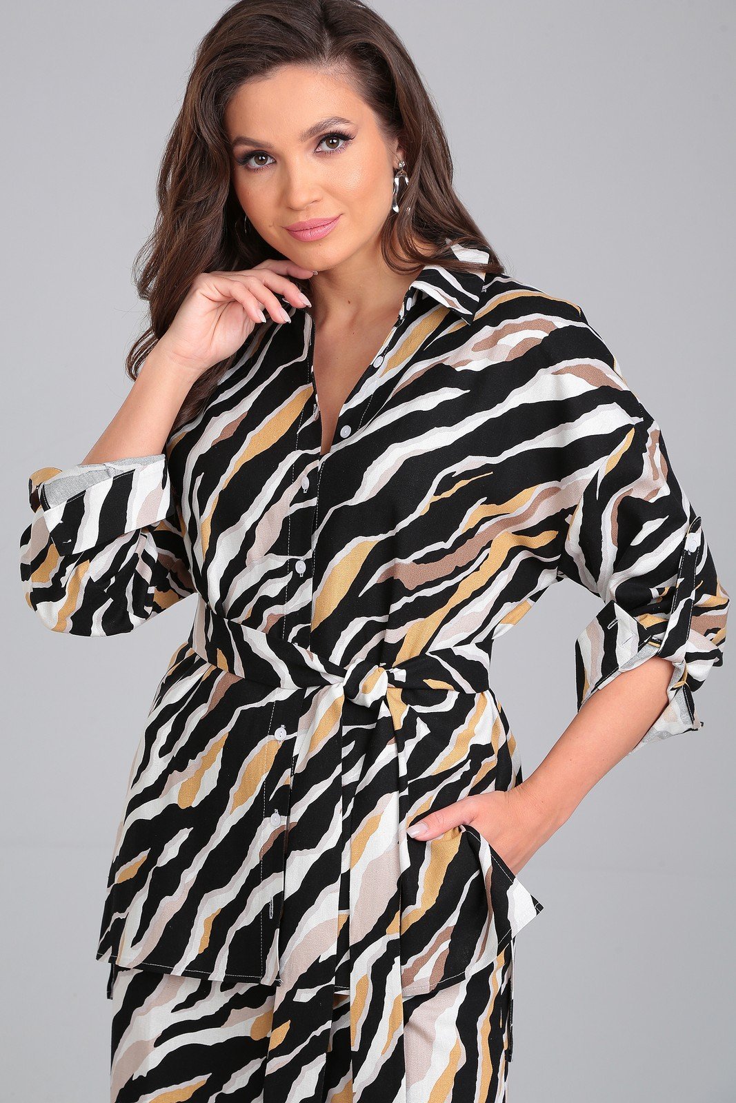 Костюм брючный 21271 бежевый + зебра LeNata купить в интернет магазине Велесмода